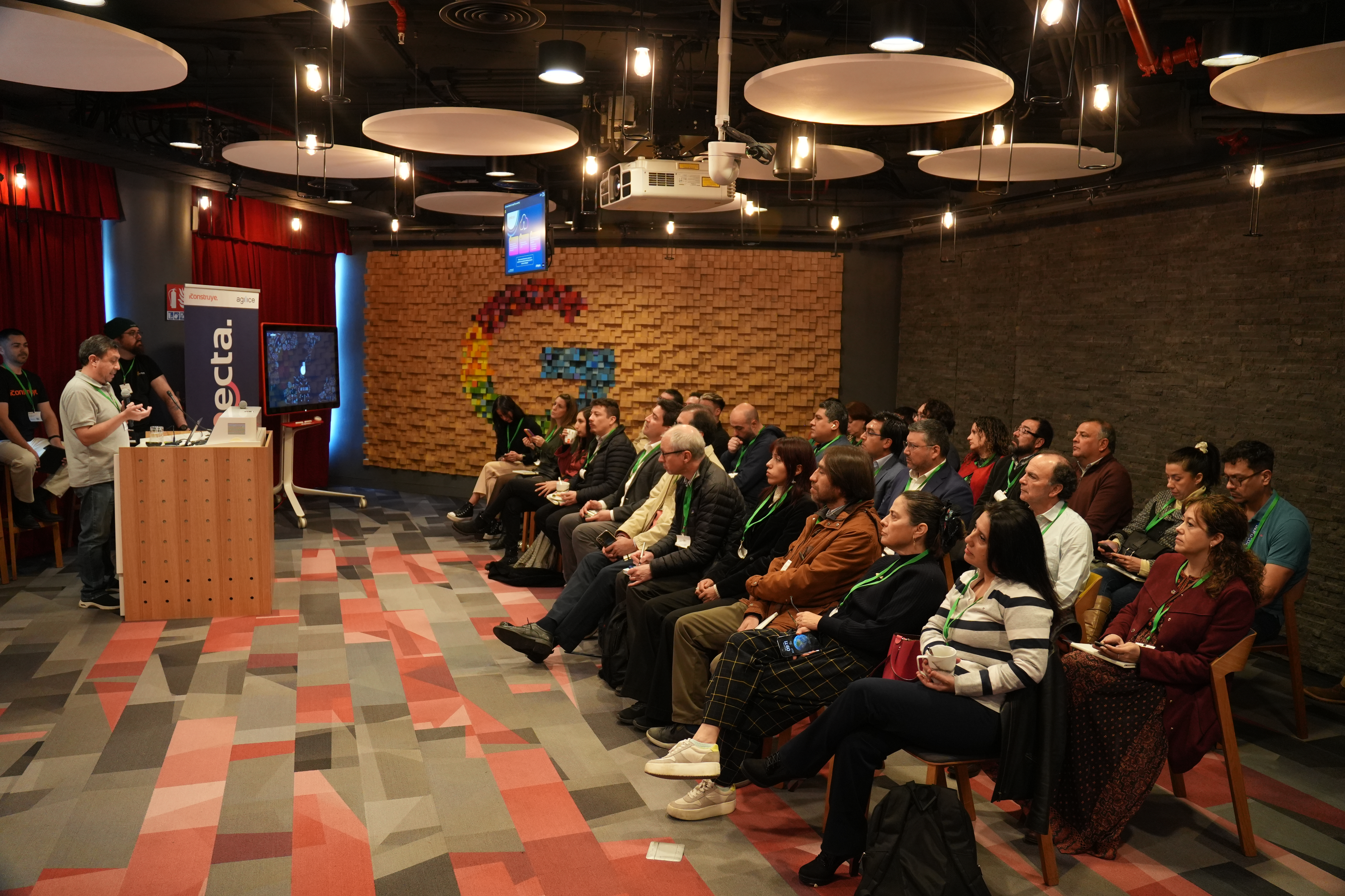 IC Conecta TI: Encuentro con líderes tecnológicos para construir el futuro digital de la industria